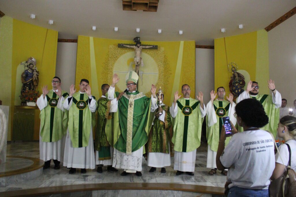 Paróquia do Tijuco acolhe mais de mil jovens para celebrar o DNJ | Diocese de São João del Rei